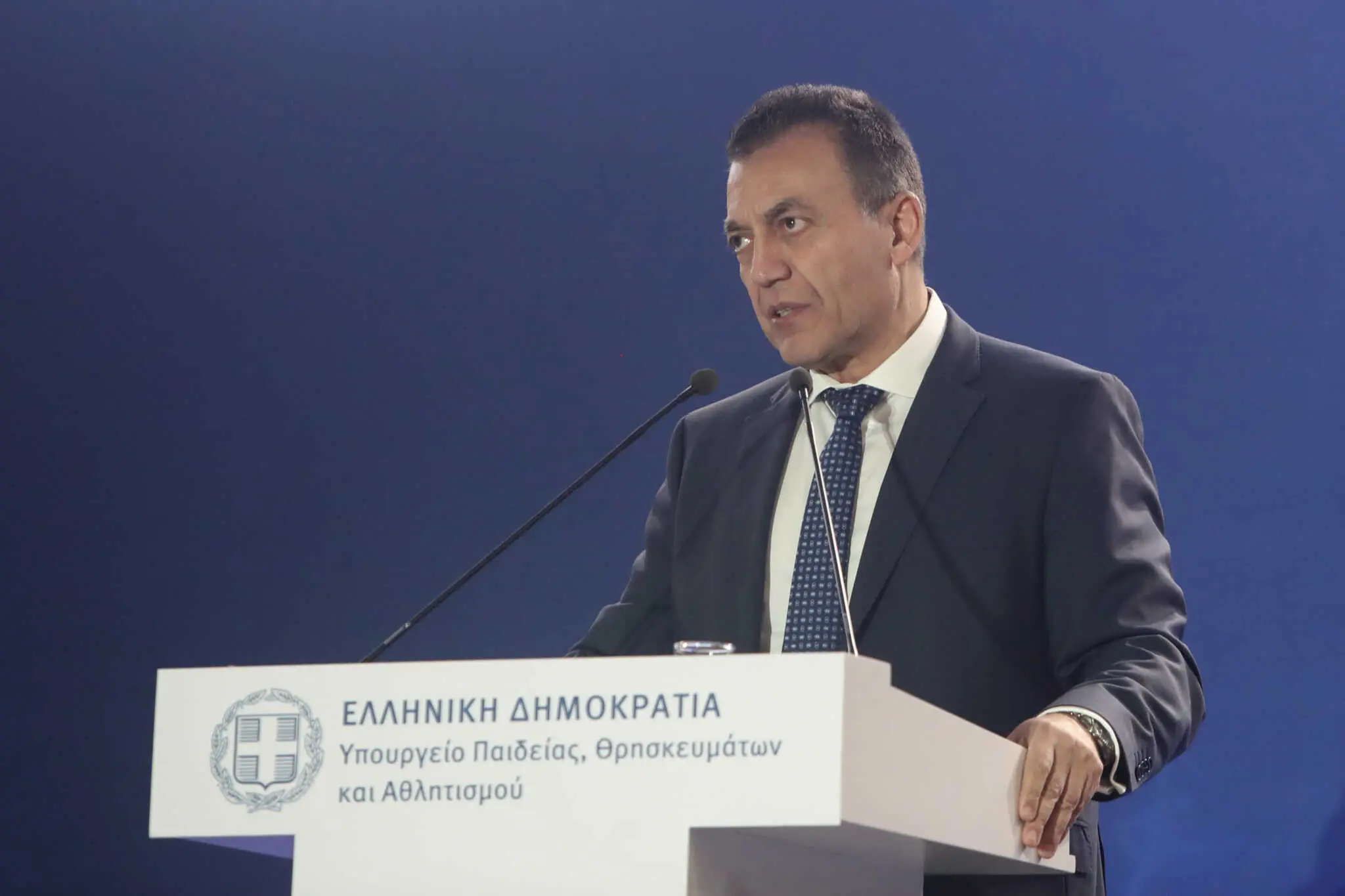 Ενεργειακή αναβάθμιση με φωτοβολταϊκούς σταθμούς σε 32 ποδοσφαιρικά ...
