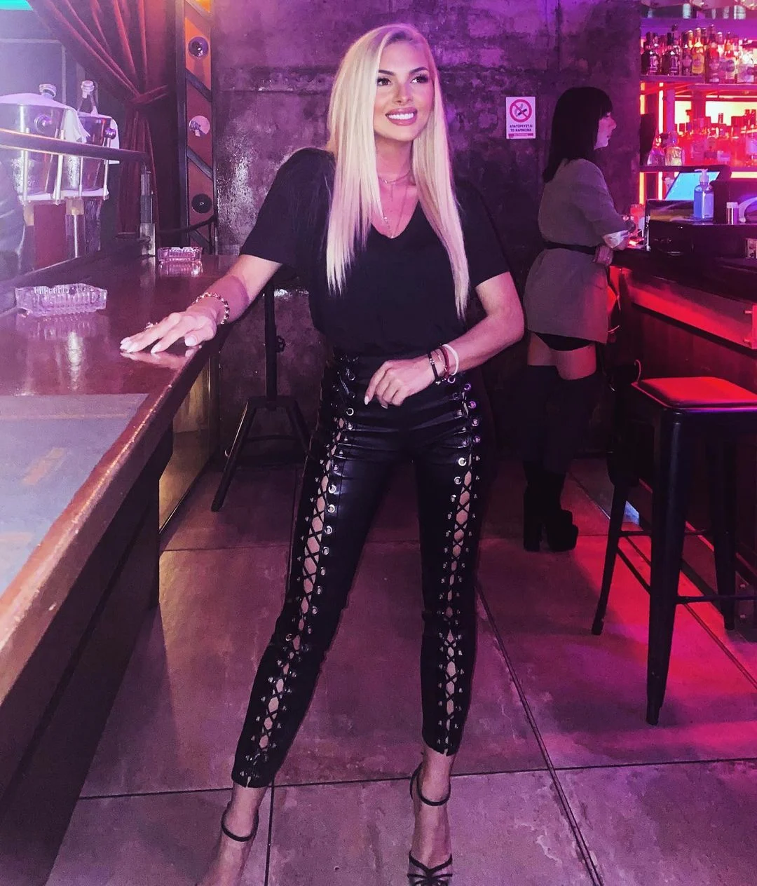 Φαίη Φώτου - Δείτε δύο φωτογραφίες της δημοσιογράφου που σόκαραν τους πάντες... - NassosBlog ...