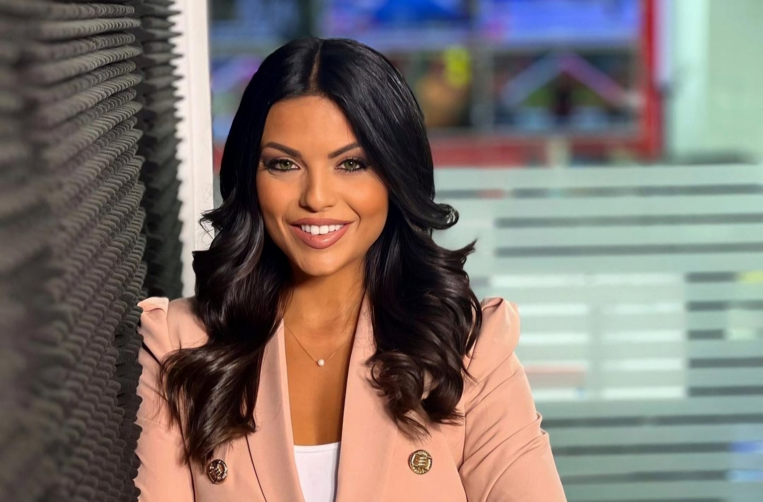 Κατερίνα Νώντα - Δεν φαντάζεστε τι φωτογραφία ανέβασε η σοβαρή δημοσιογράφος του MEGA ...